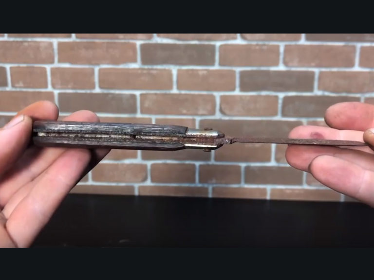 This Rusty Pocket Knife Restoration Proves Nothing’s Junk If You Work ...