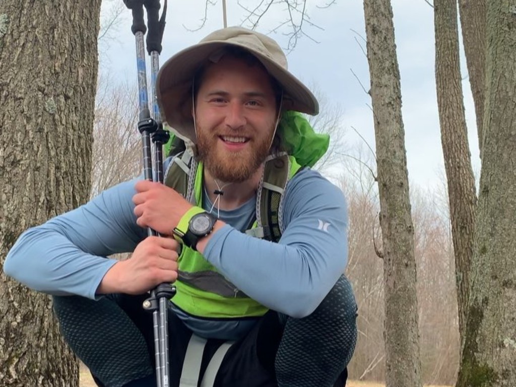 Real-Life Forrest Gump Sets Out to Walk Across America— Until He Finds ...