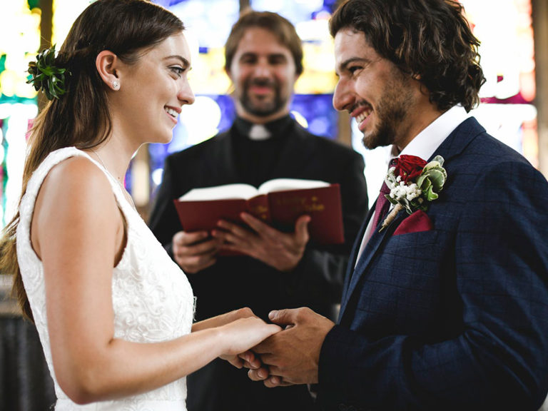 The Worst Things That Happened In the Five Minutes After a Wedding ...