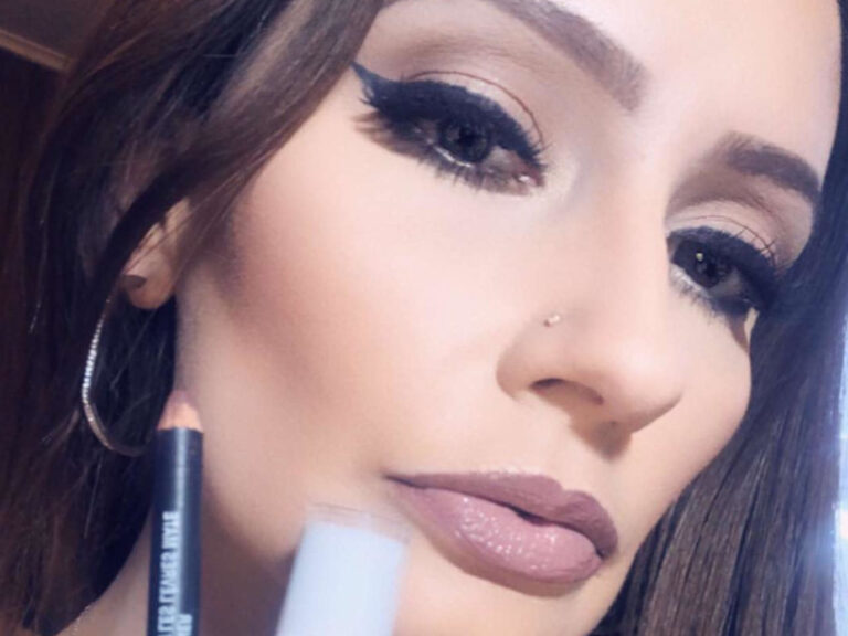 Proud Catfish Shows Off Her Incredible Transformation and Stuns Social ...