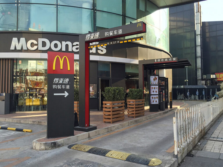 The Real Reason That McDonald’s Has Drive-Thru Cameras Will Surprise ...