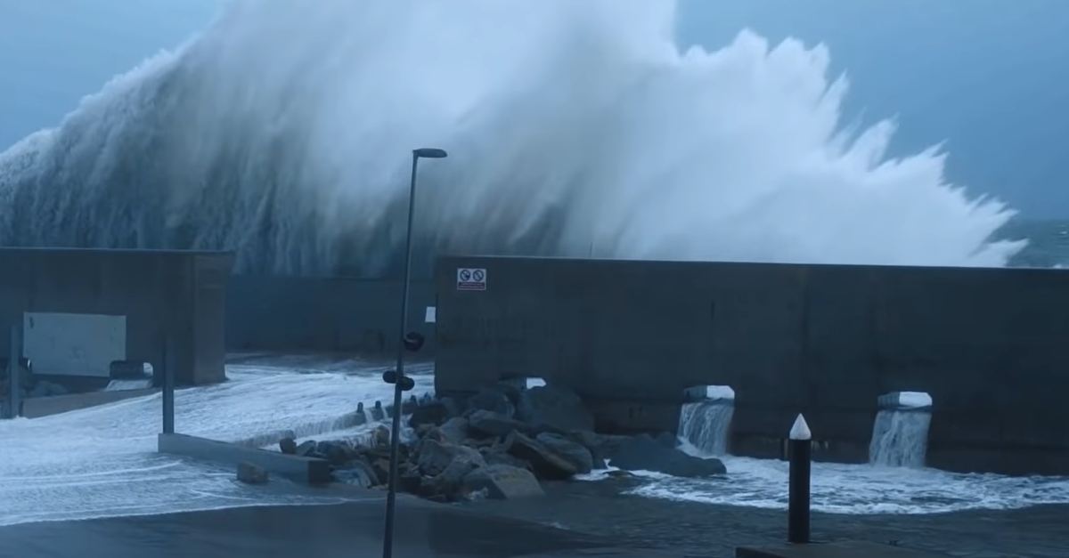 The Most Jarring Nature Photos Ever Captured - Page 3 of 15 - Obsev